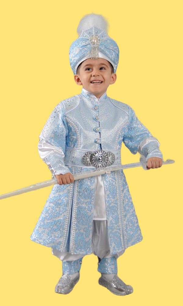 Sünnet Kıyafetleri ve Sünnet Elbisesi | Osmanlı Sünnet Kıyafetlerin'de