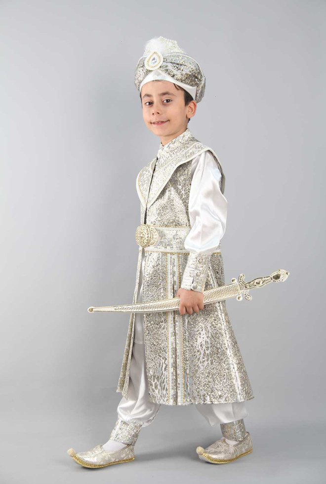 Sünnet Kıyafetleri, Sünnet Elbisesi - 2025 Modelleri ve Fiyatları